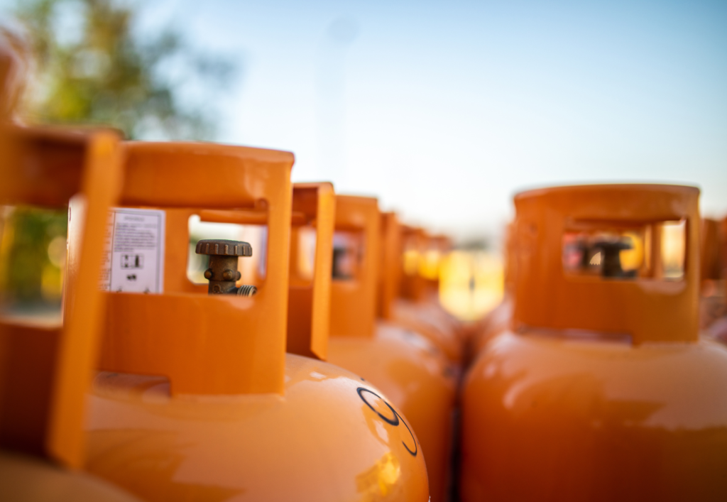 Summer Safety and Versatility with Small Propane Cylinders - Delta ...